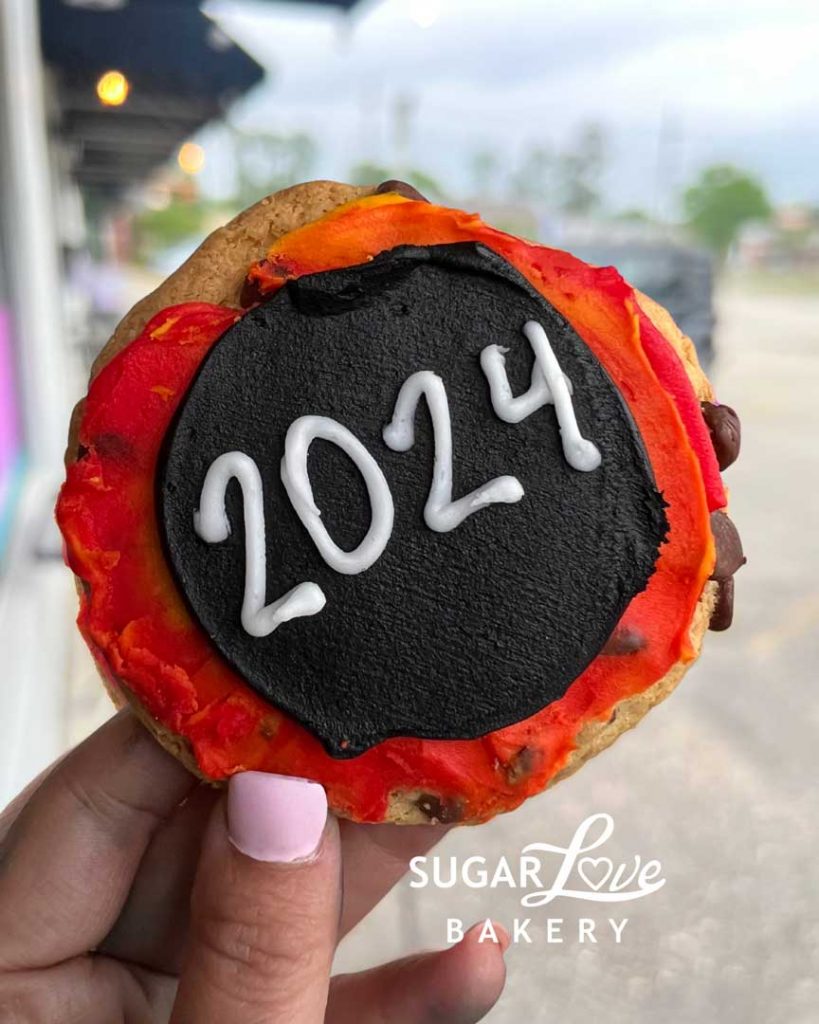 Solar Eclipse Chocolate Chip Cookies – Sugar Love Bakery